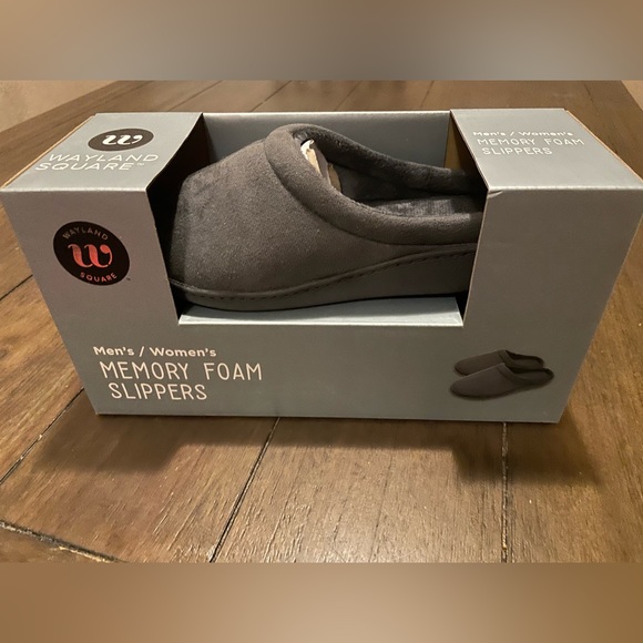 Wayland Square | Shoes | Wayland Square Memory Foam Slippers New | Poshmark